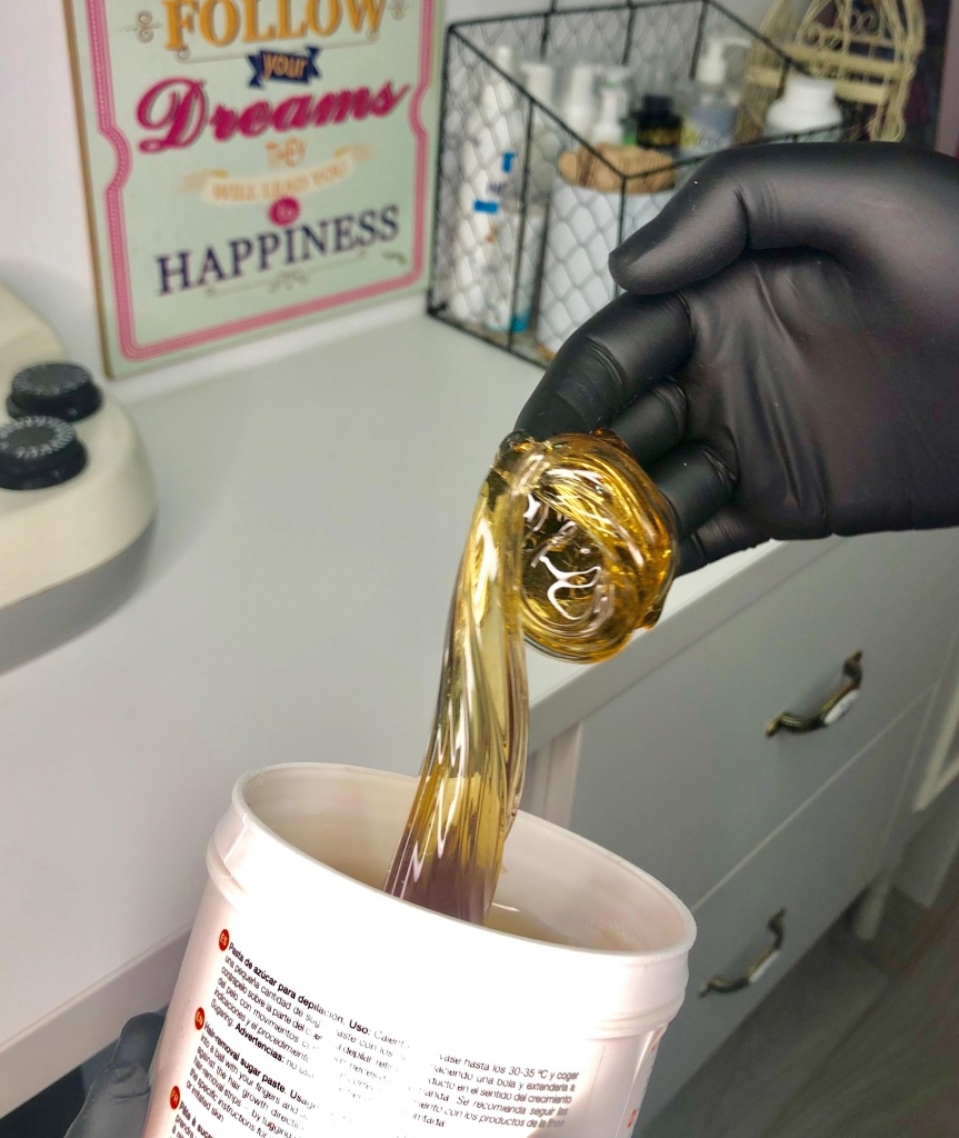 Epilarea cu zahar. Beneficii pentru piele | SUGAR Beauty Studio